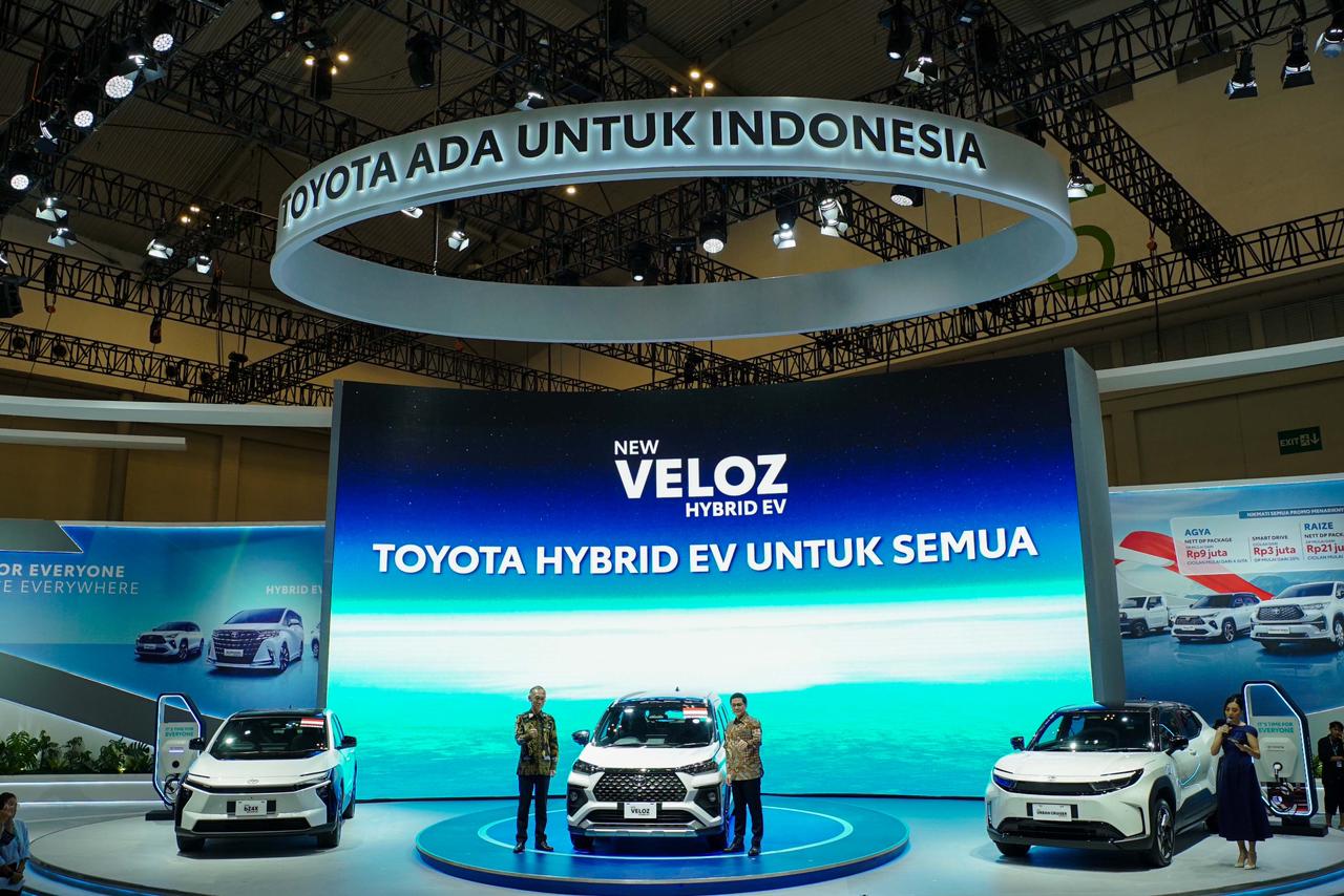 Toyota Tegaskan Realisasi Multi-Pathway: World Premiere New Veloz ...