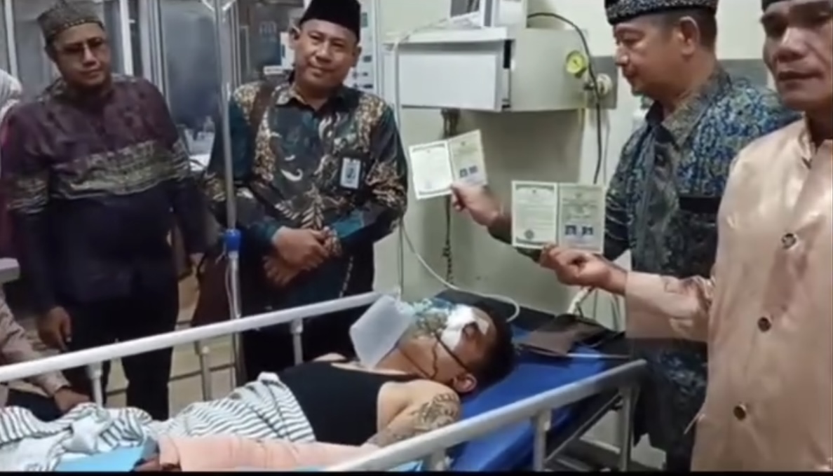 Akad Nikah Tetap di Rumah Sakit: Pengantin Pria Palembang Dibacok, Polisi Buru Pelaku
